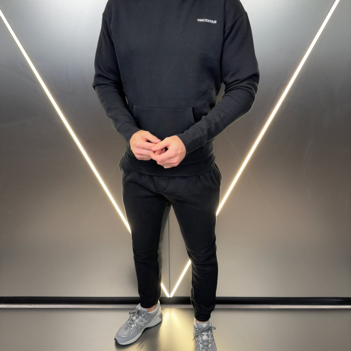 Relaxed Every Day Tracksuit - Black/White Set – Vincentius